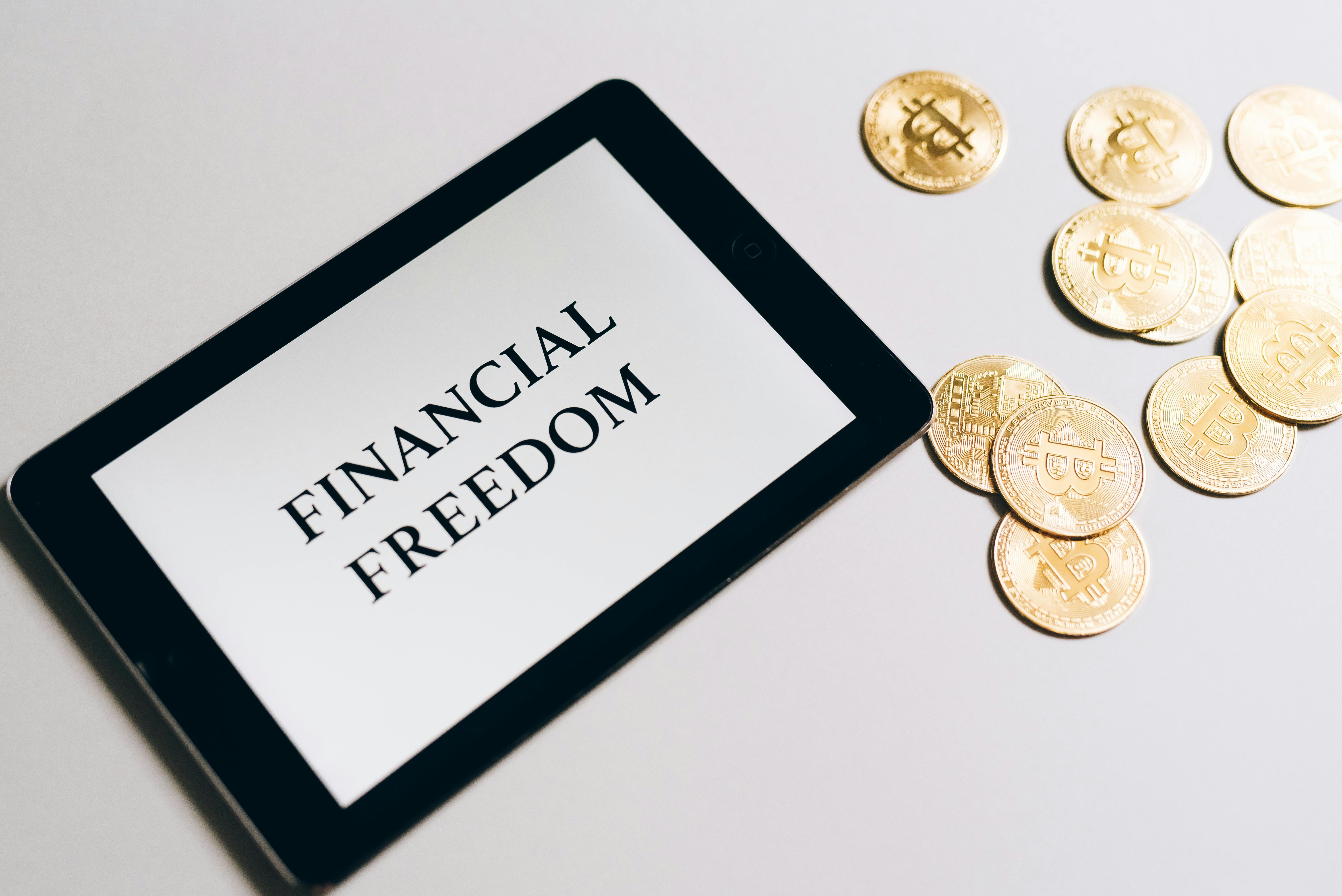 Apa Sih yang Dimaksud dengan Merdeka Finansial? - Ruang meNYALA